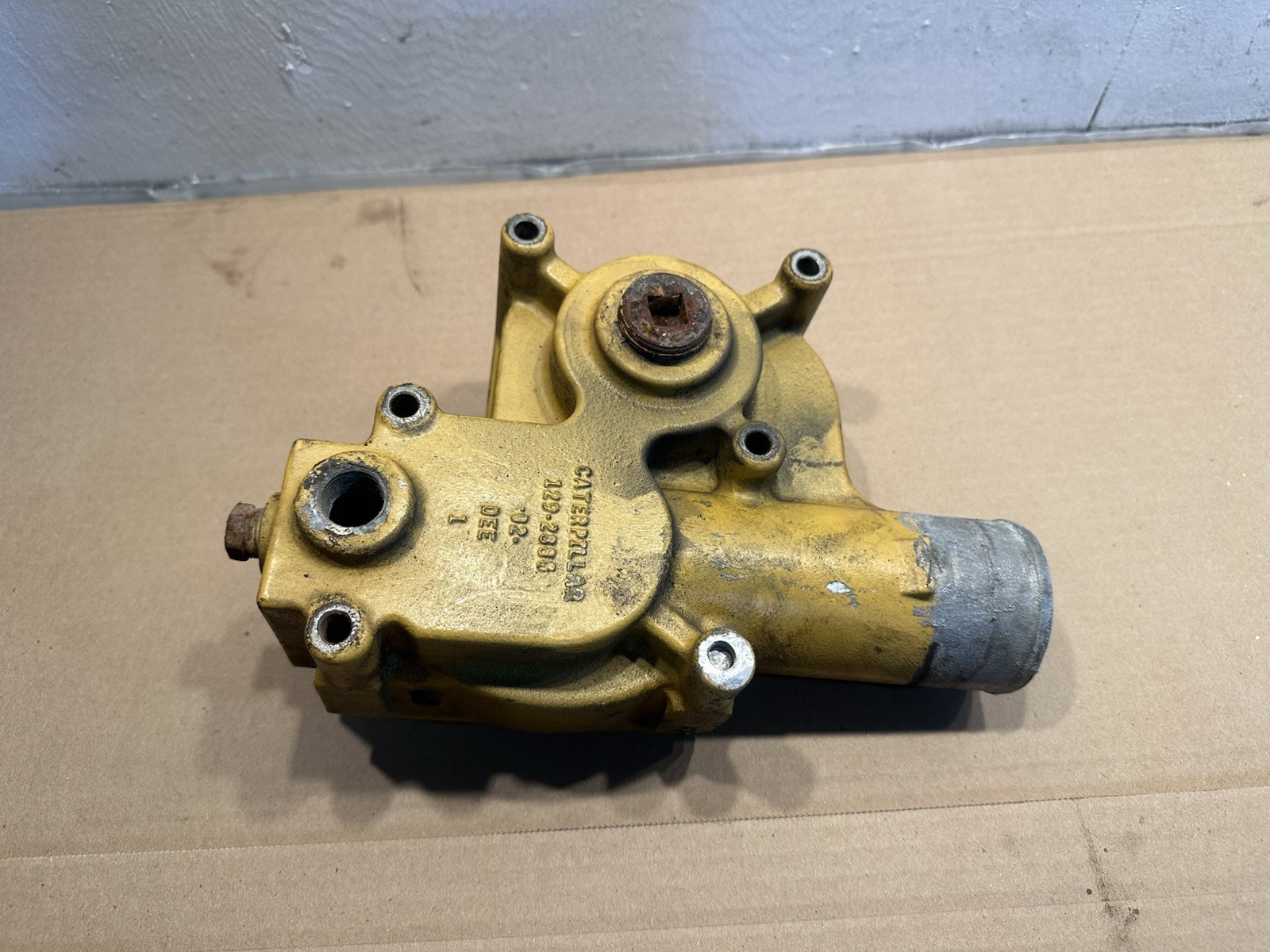 Caterpillar C12 CAT Diesel Engine Thermostat Housing 129-2886 OEM - ABC ...
