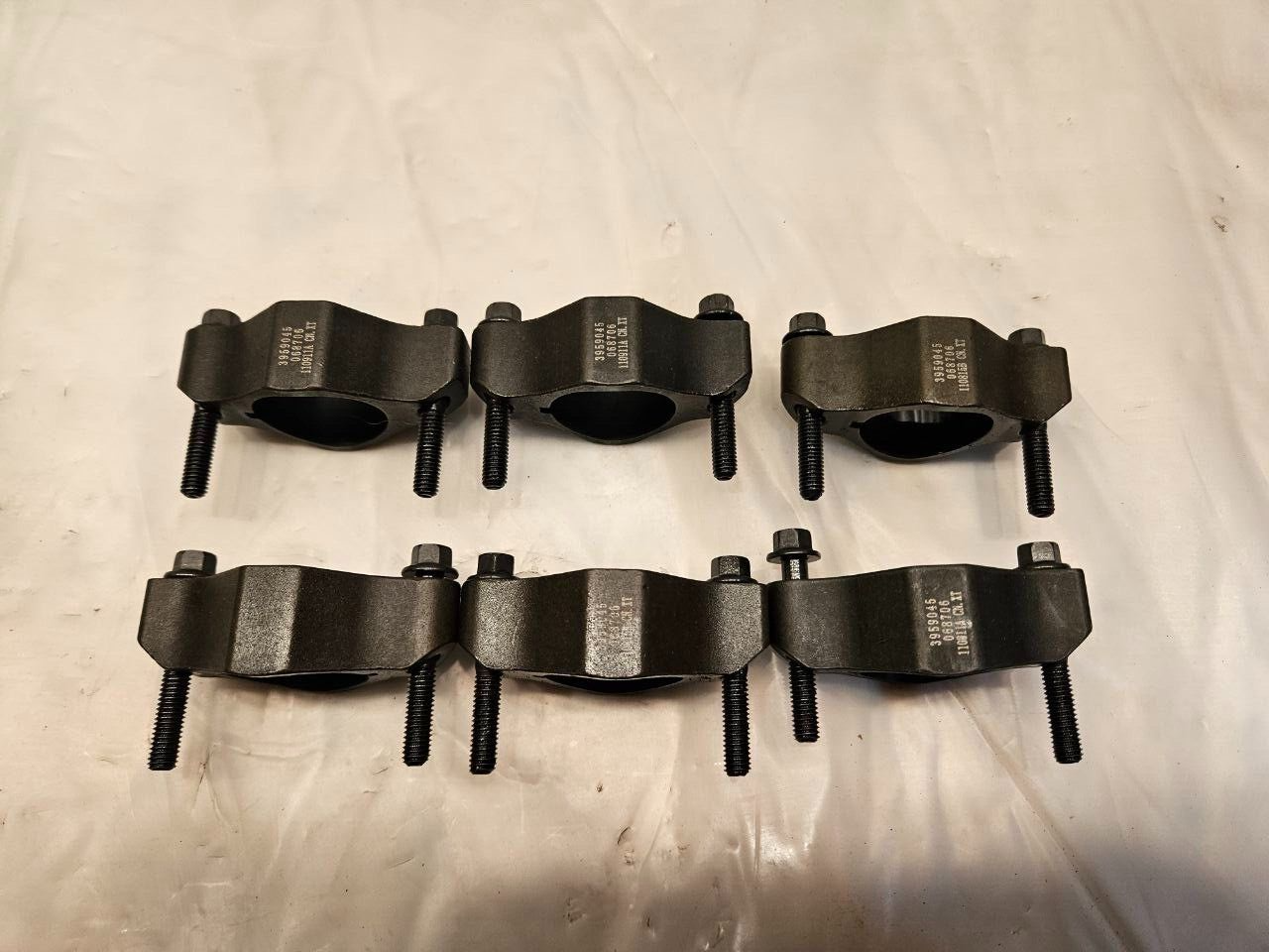 Set of 6 Cummins 8.9L ISC ISL Diesel Engine Injector Clamps 3959045 OEM ...