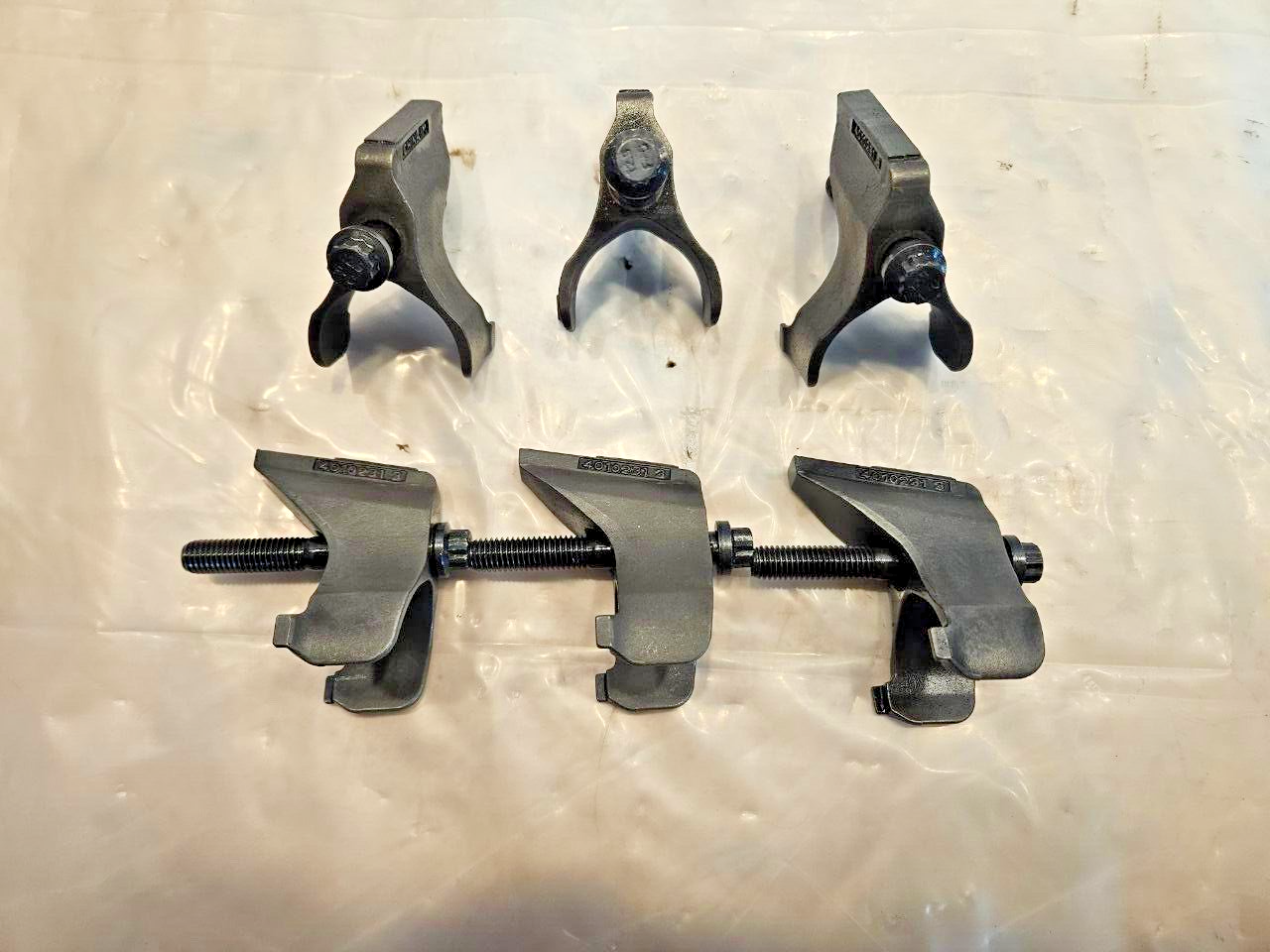 Set of 6 CUMMINS ISX15 450ST DOHC DIESEL ENGINE INJECTOR CLAMPS 4010231 ...