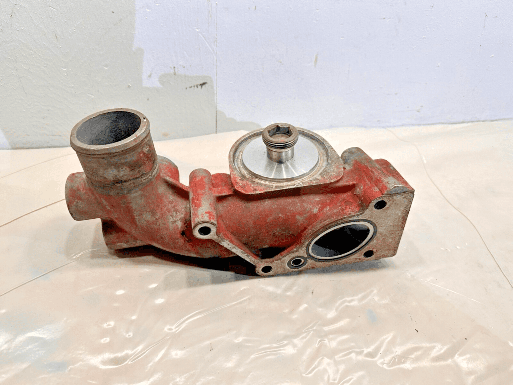 2004 Cummins ISX15 DOHC Diesel Engine Water Coolant Filter Housing ...