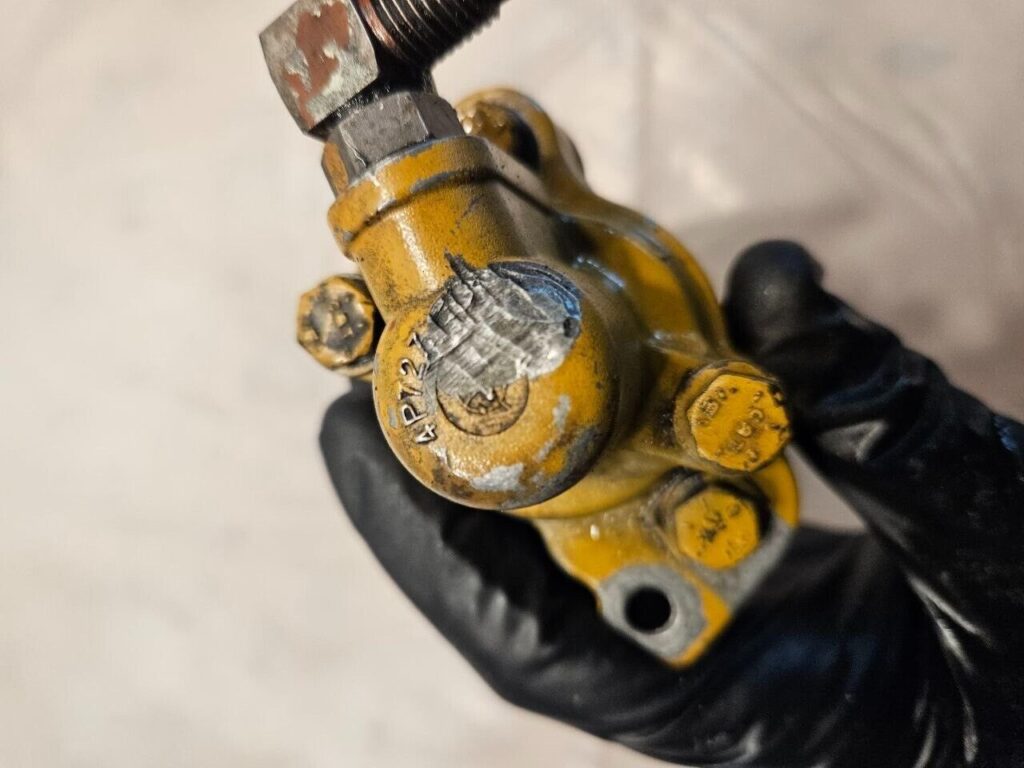 Caterpillar CAT C15 Diesel Engine Fuel Pump Actuator 4P-7271 OEM - ABC ...