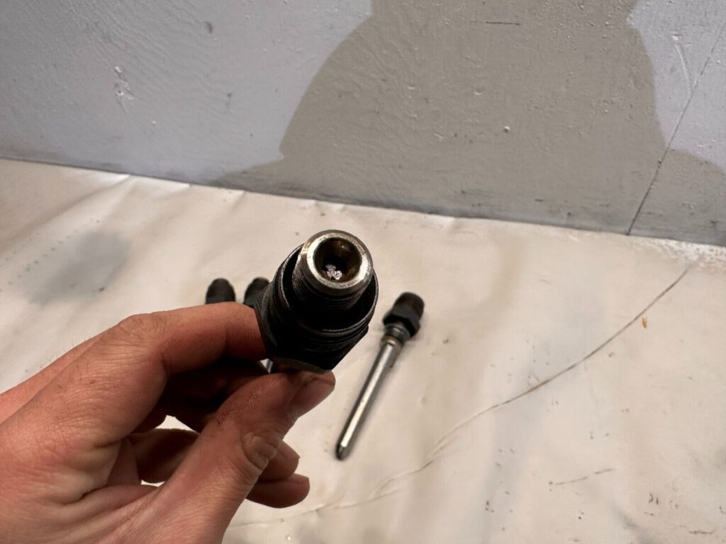 Set Of 6 Cummins ISC/ISL 8.3 Injector Fuel Supply Connector 2872288 OEM ...