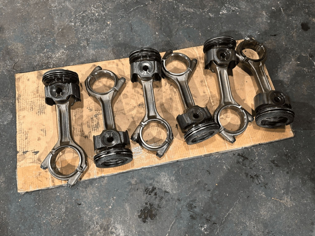 Set of 6 DETROIT DD15 ENGINE CONNECTING ROD & PISTON P/N: R A472 00 OEM ...