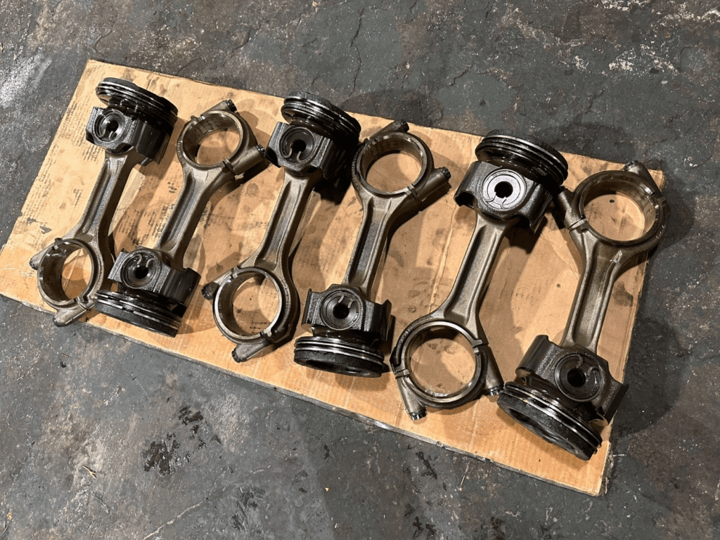 Set of 6 DETROIT DD15 ENGINE CONNECTING ROD & PISTON P/N: R A472 00 OEM ...