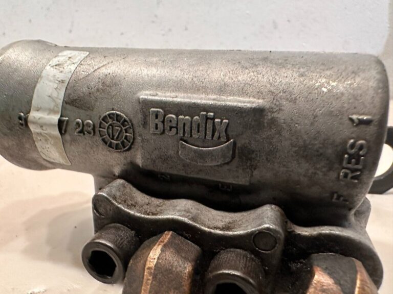 Bendix Allied Signal Air Compressor Regulator K025894 OEM - ABC Diesel ...