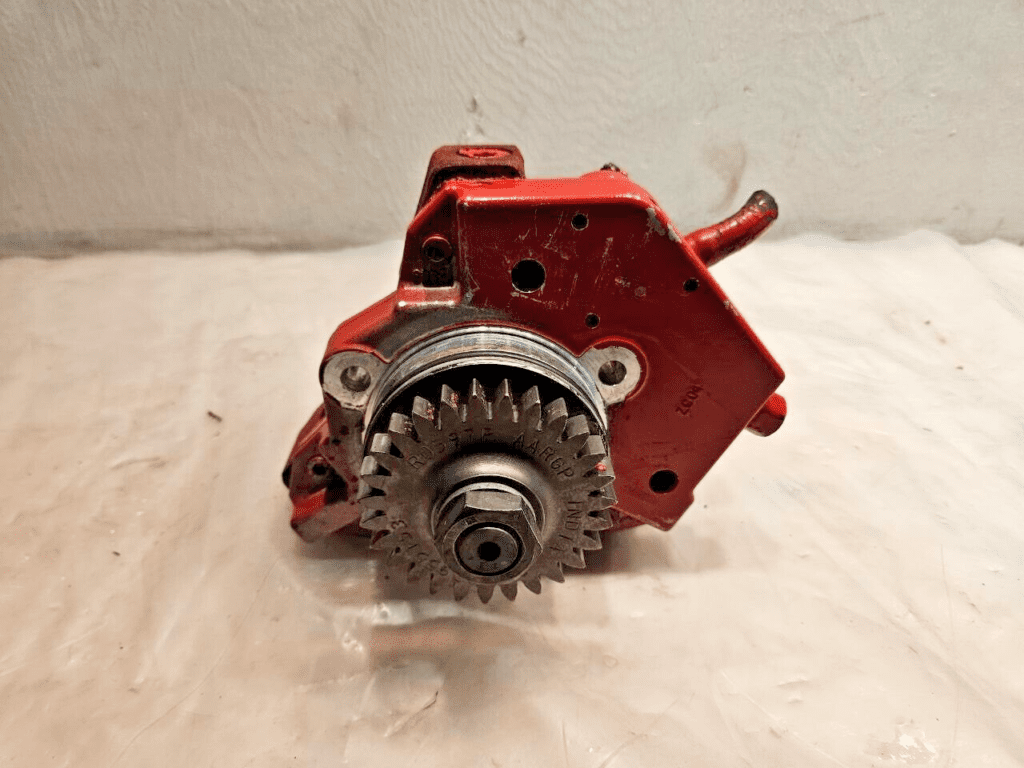 Cummins ISB 6.7 Diesel Engine Bosch Fuel Pump Broken sensor 4983416 ...