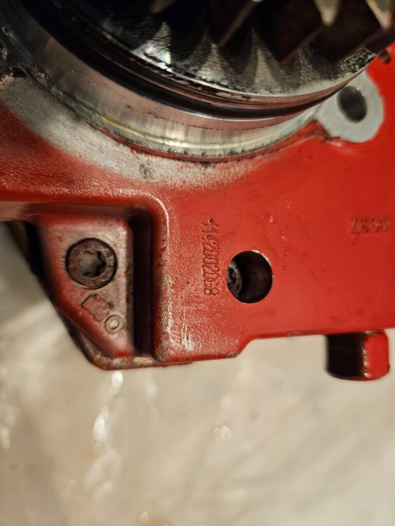 Cummins ISB 6.7 Diesel Engine Bosch Fuel Pump Broken sensor 4983416 ...