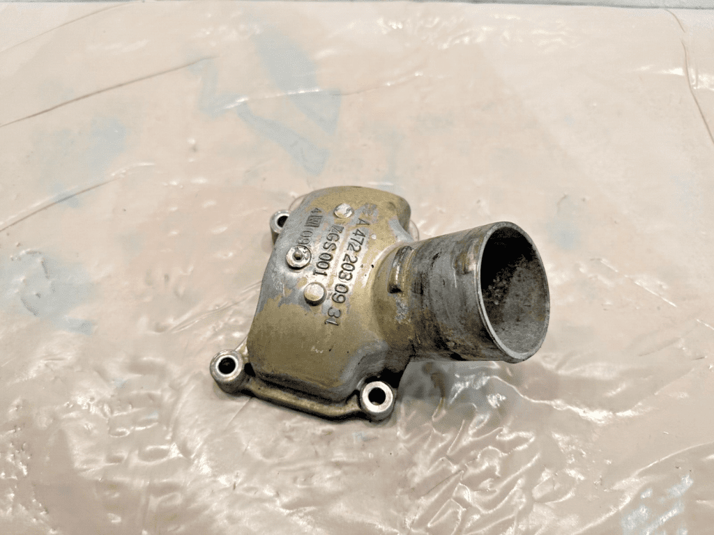 DETROIT DIESEL DD15 THERMOSTAT COOLING WATER OUTLET HOUSING A4722030931 ...