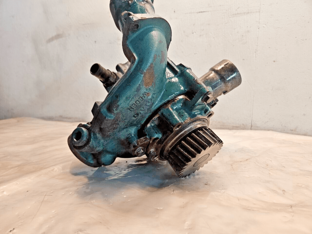 2006 VOLVO D12 DIESEL ENGINE WATER PUMP & HOUSING ASSEMBLY 20714198 OEM ...