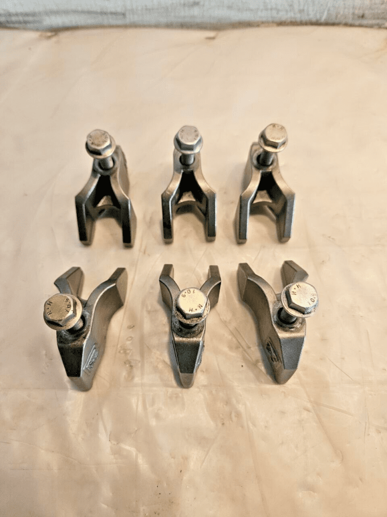 2015 Set of 6 Paccar MX13 Diesel engine injectors hold down clamps ...