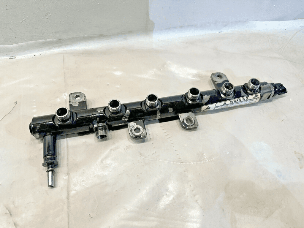 2016 Cummins ISB QSB 6.7l 5.9 Diesel Engine Bosch Fuel Rail Manifold ...