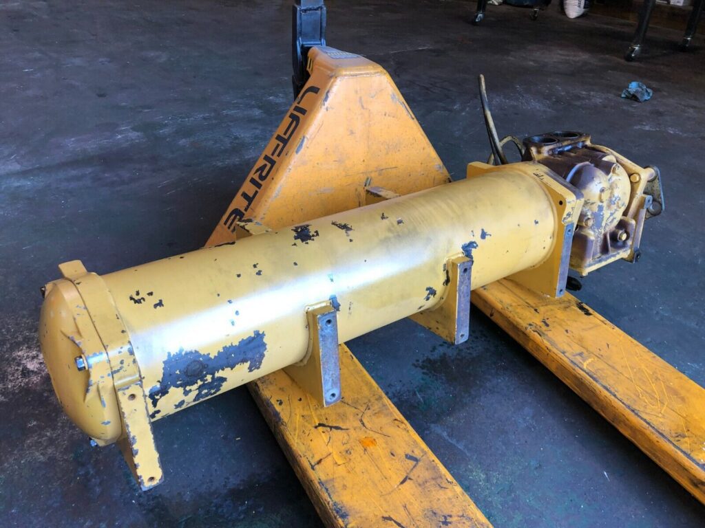 CATERPILLAR CAT 3508 Diesel Engine Oil Filter Assembly with Support ...