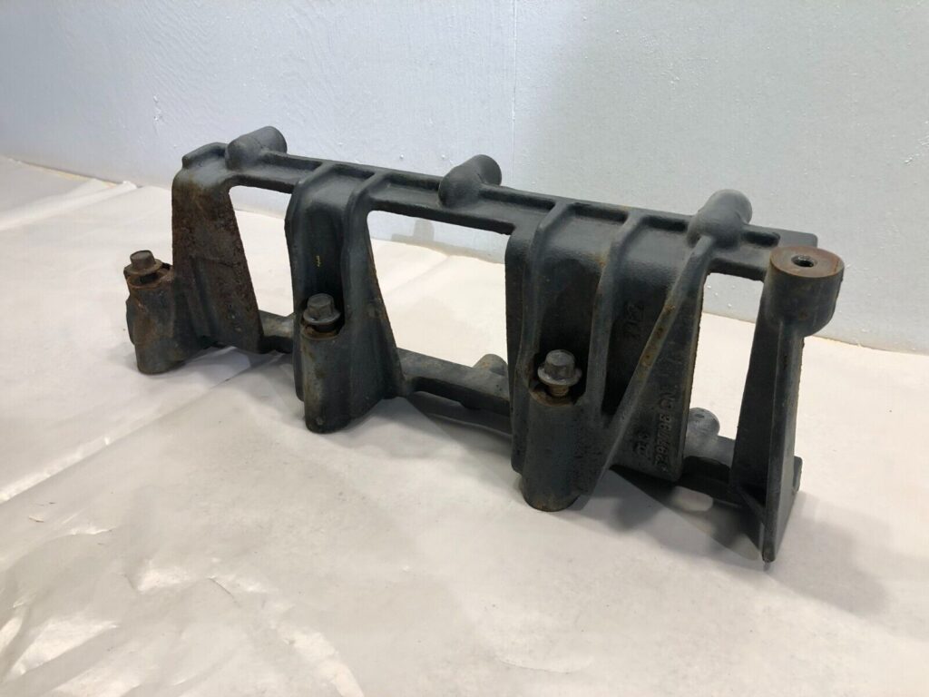 Cummins Diesel Engine ISL 8.3 PACCAR Valve Bracket 5297796 OEM - ABC ...