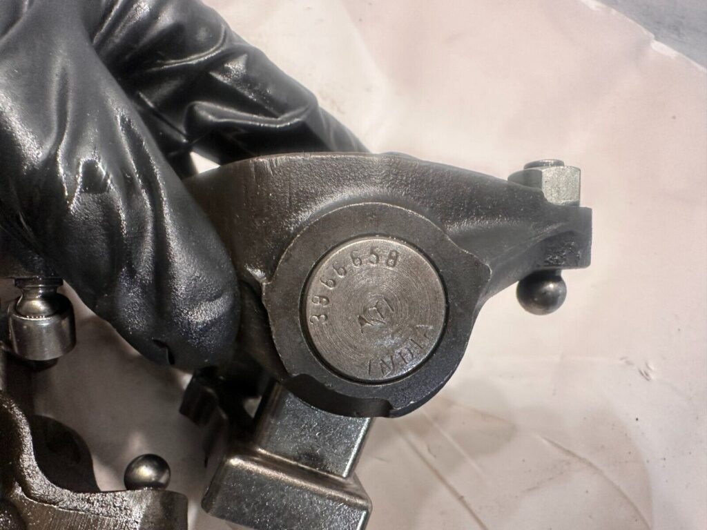 Cummins ISC/ISL 8.9 QSL Rocker Arm Complete Assembly 3966658 w ...