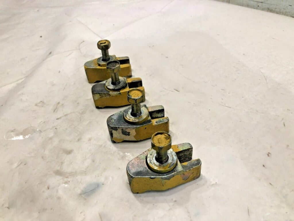 Set of 4 Caterpillar 3064 CAT Injector Hold Down Clamps For Excavator ...