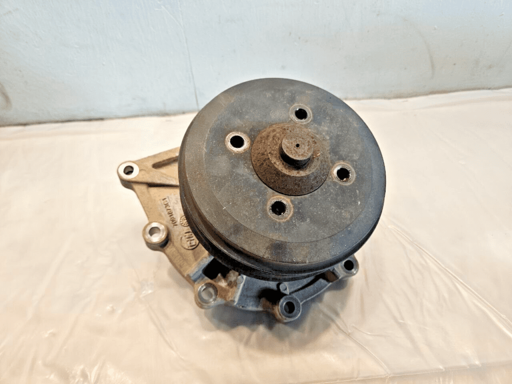 2013 INTERNATIONAL MAXXFORCE 13 DIESEL ENGINE WATER PUMP w/ PULLEY ...