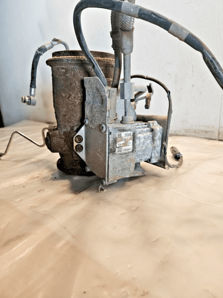 2015 Paccar MX13 Engine EGR Back Pressure Valve 1953490 OEM - ABC ...