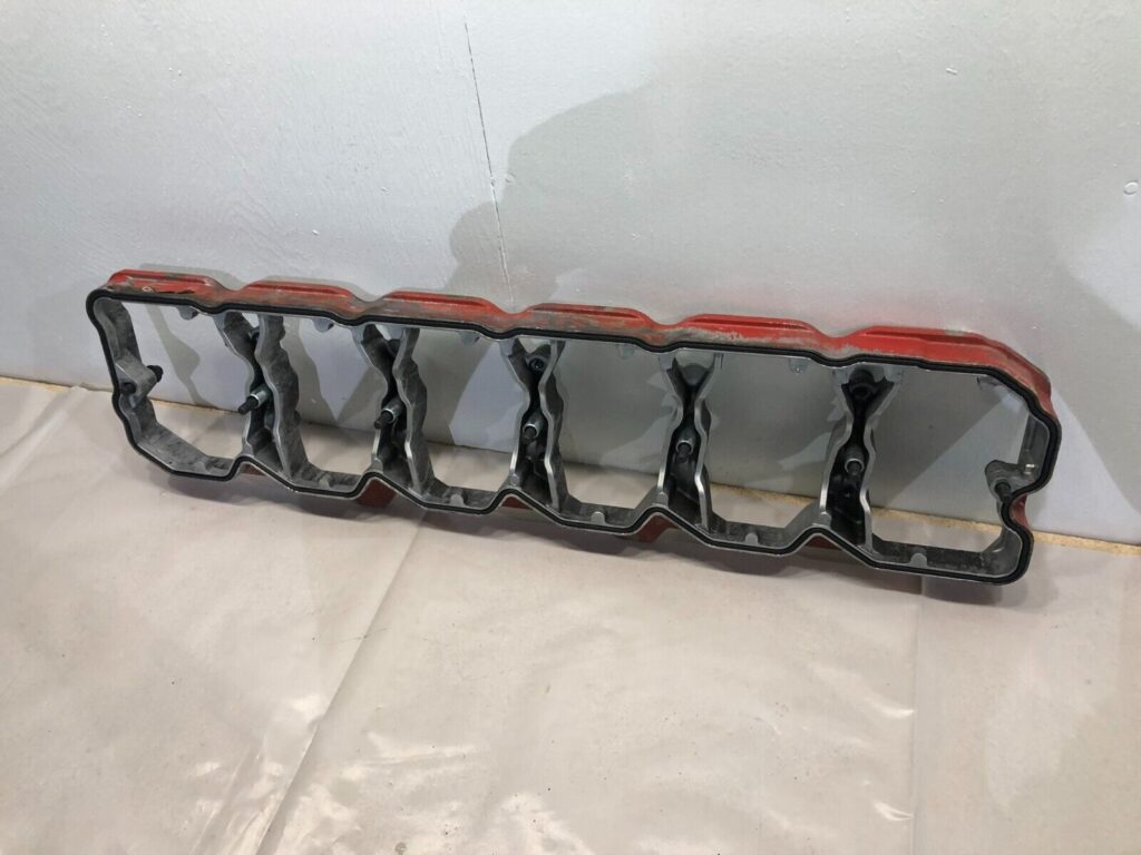 CUMMINS ISB/QSB 5.9-6.7 ENGINE VALVE COVER RISE PLATE ROCKER HOUSING ...