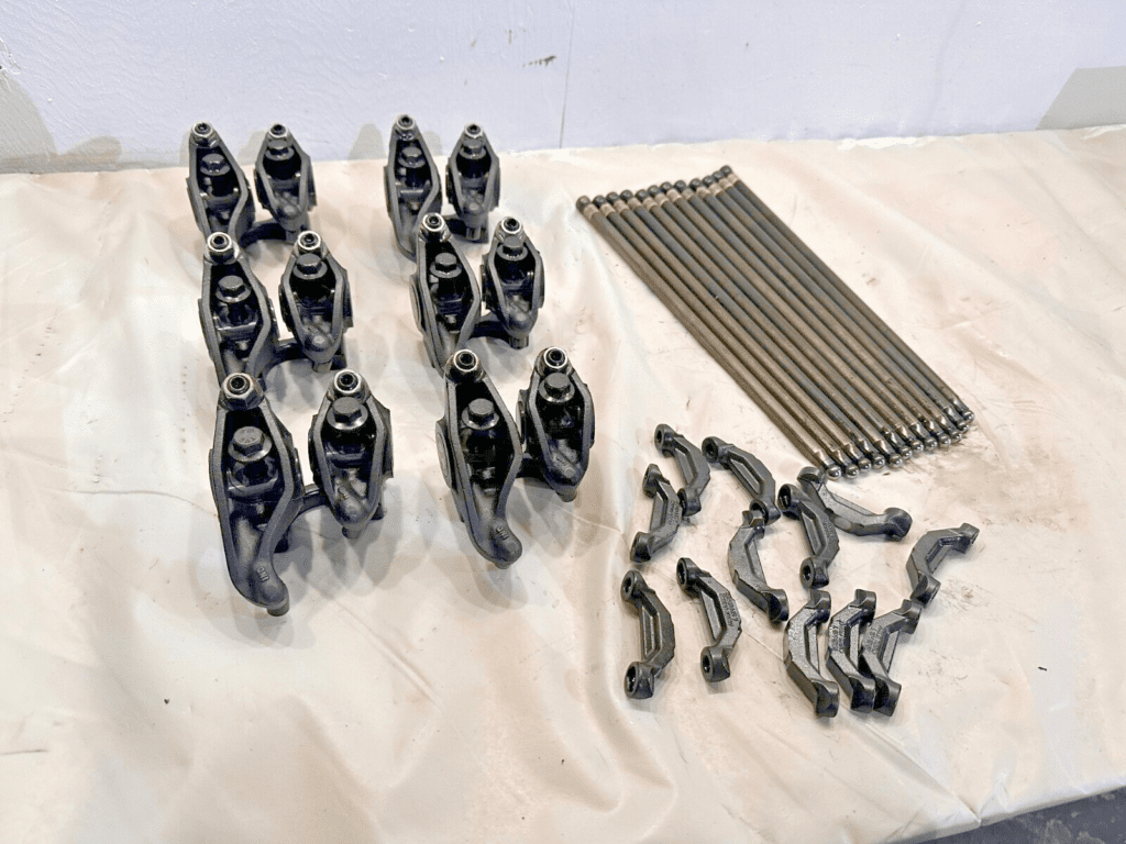 Cummins ISC/ISL 8.3 Rocker Arm Complete Assembly 3966658 w/ Pushrods ...