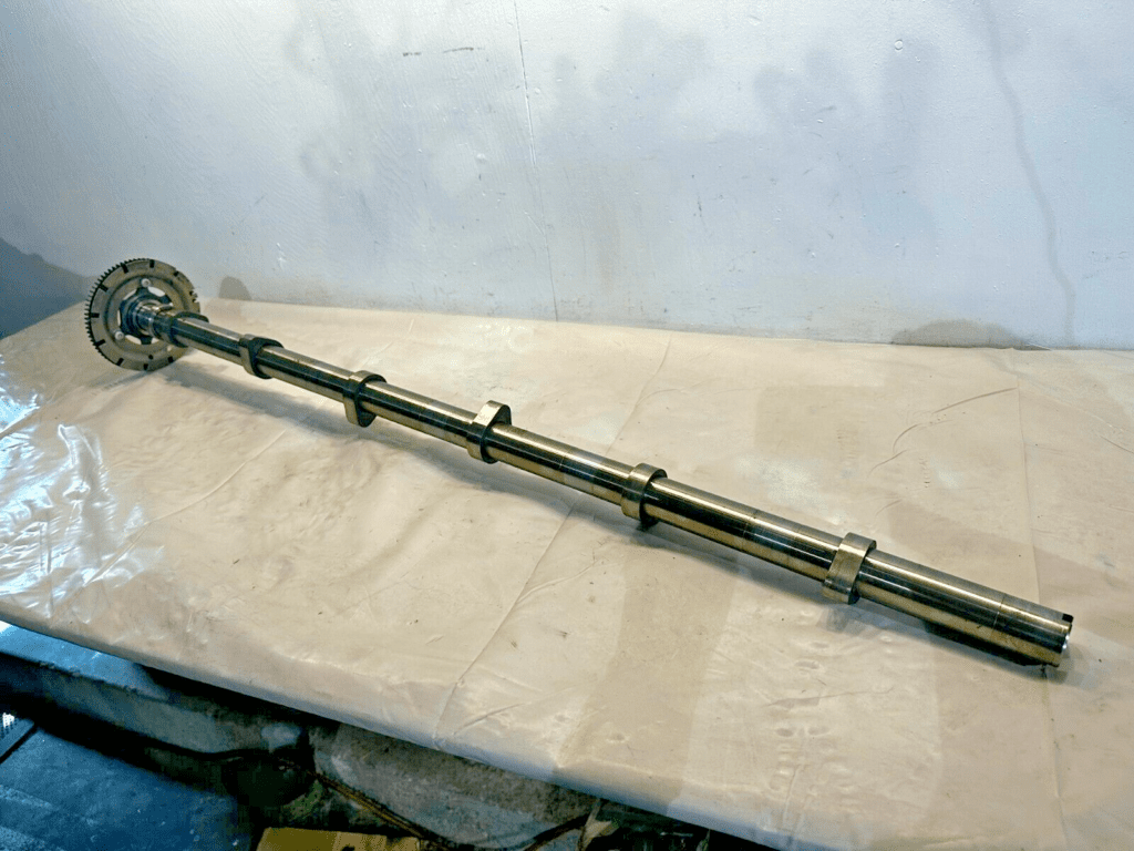 DD15 Detroit Diesel freightliner Engine Camshaft 4720500801 OEM - ABC ...