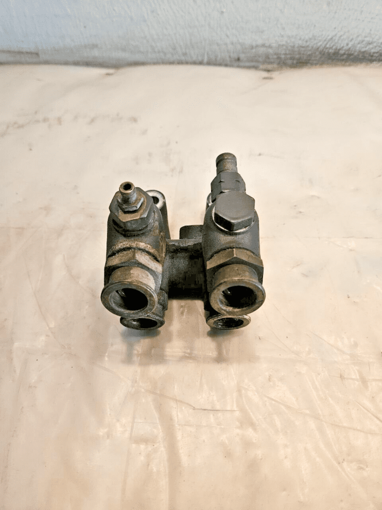 Paccar MX-13 Diesel Engine Fuel System Bracket Manifold 1885707 OEM ...