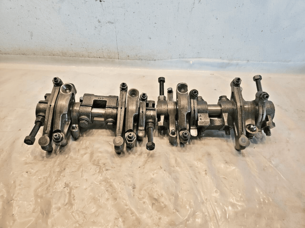 Set of 2 CAT C-13 KCB Caterpillar Diesel Engine Rocker Arm lines 242 ...