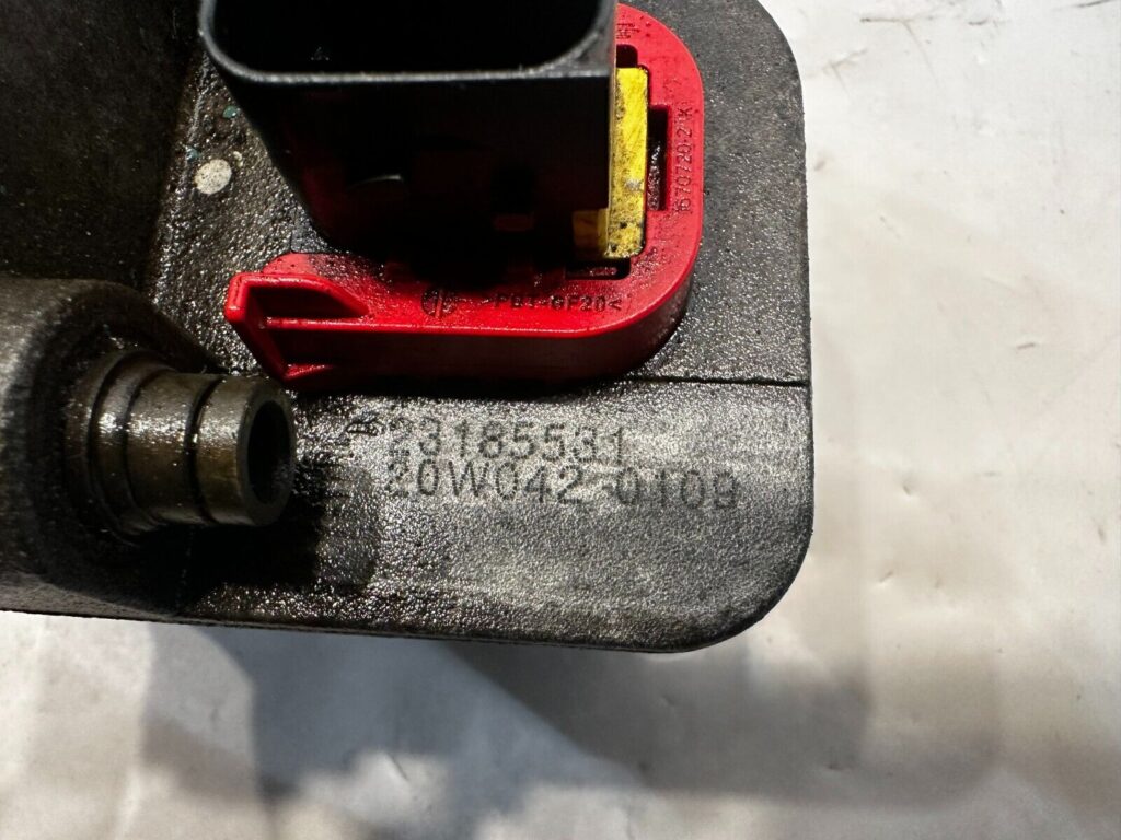 VOLVO D13 AIR PURGE VALVE FUEL DOSING MODULE 22452551, 23185531 ...