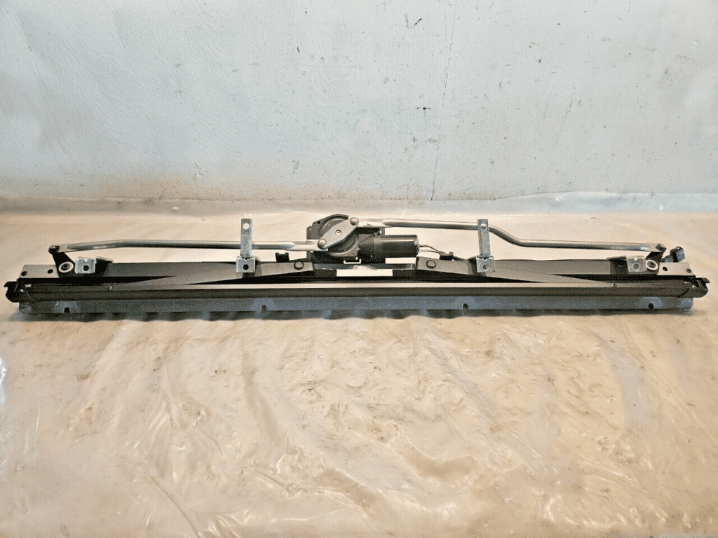 2008 MERCEDES E350 REAR WINDOW ELECTRIC SUN SHADE ROLLER BLIND OEM ...