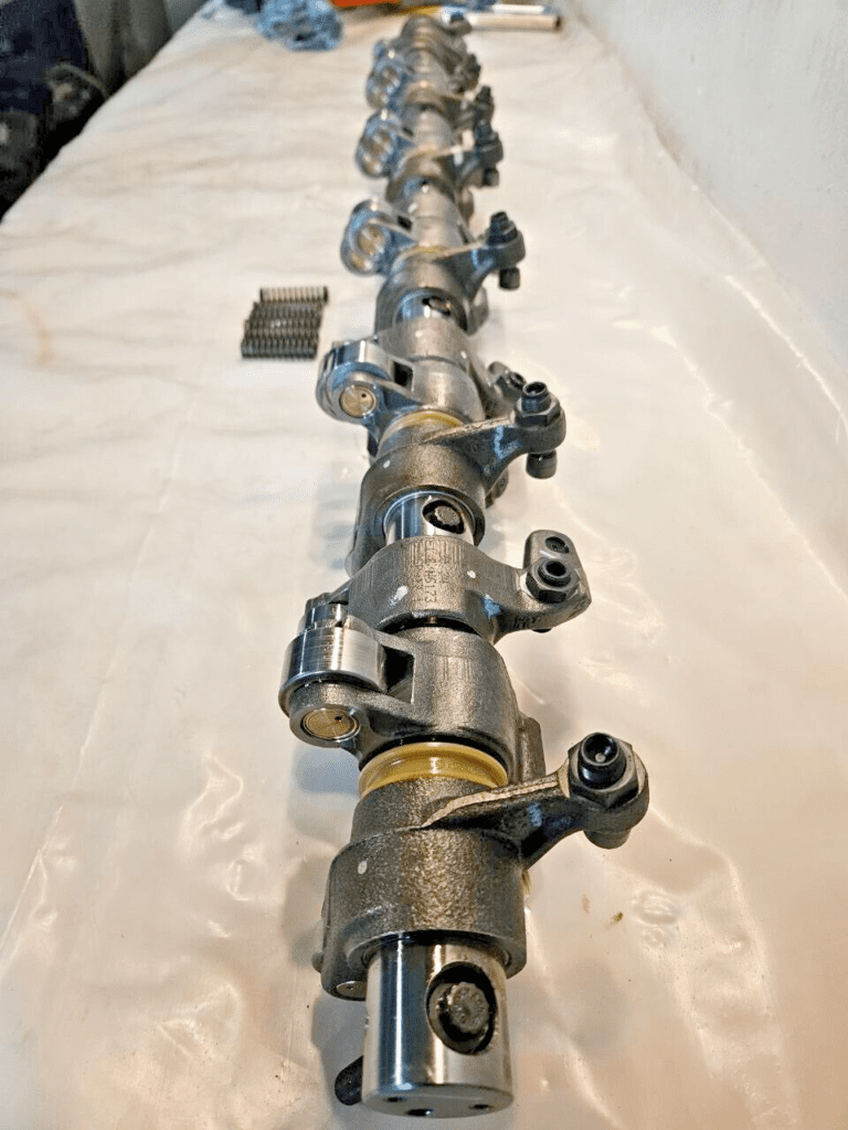 2017 Detroit Diesel DD15 JACOBS Complete Exhaust Rocker Arm line ...