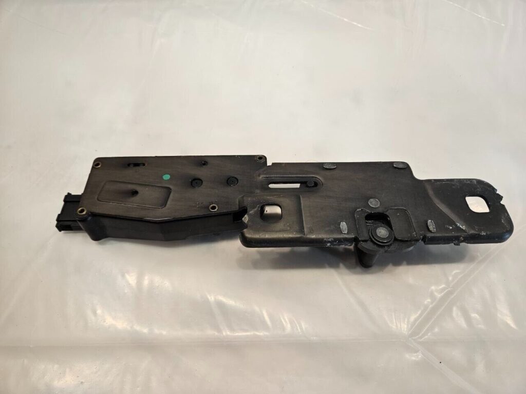 Audi Q7 Q5 , 8.2mm Rear Trunk Latch Lock Actuator 4F9827383B OEM - ABC ...