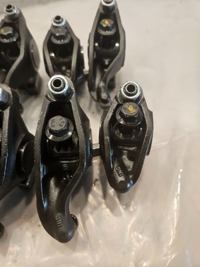 Cummins ISC 285 8.3L Diesel Engine Rocker Arm Assembly 3966658 OEM ...