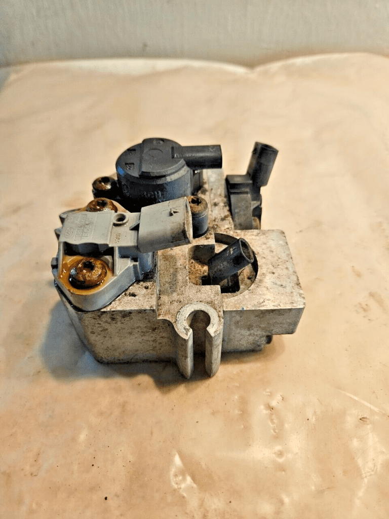 DETROIT DIESEL DD15 ENGINE FUEL DOSER VALVE A4600700155 BOSCH ...