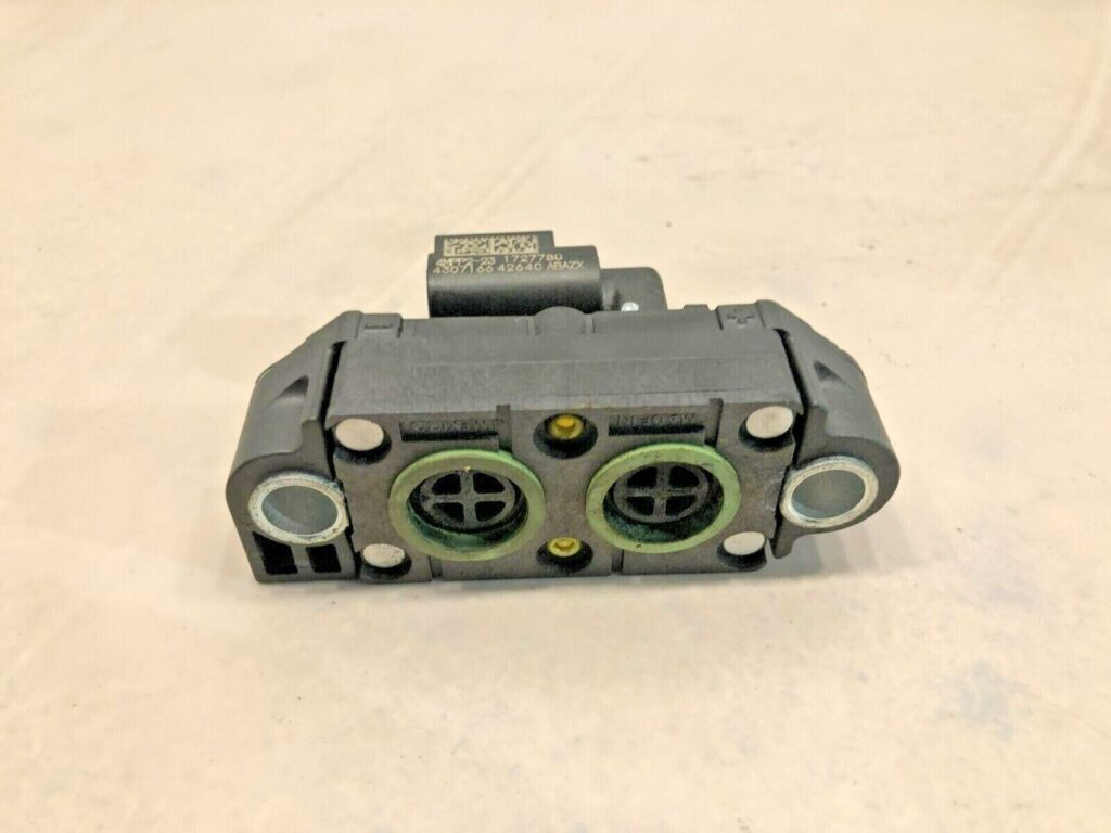 DPF Pressure Sensor Cummins ISL Diesel Engine 4307166 2872424 4384138 ...