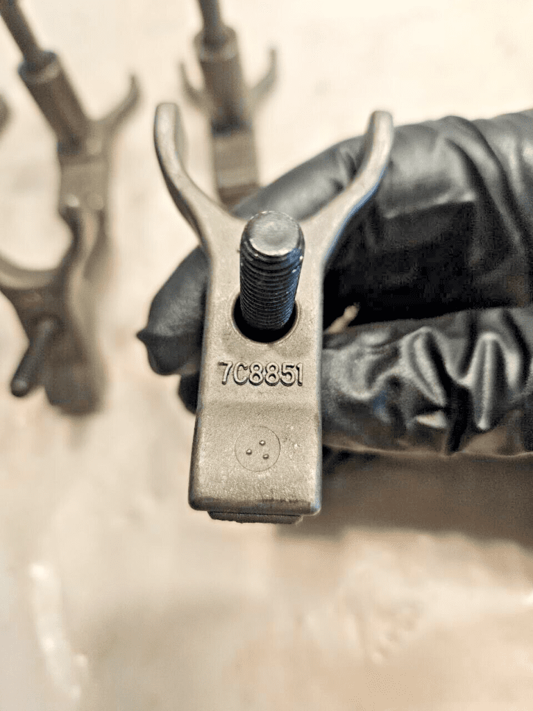 Set of 6 Caterpillar CAT C12 Diesel Engine Fuel Injector Clamps 7C8851 ...