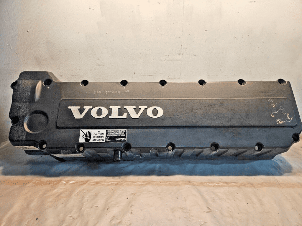 2001 - 2005 Volvo D12 VED12 Diesel Engine Valve Cover 1639552 OEM - ABC ...
