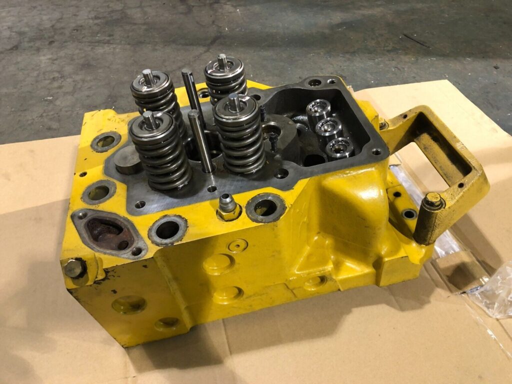 Caterpillar CAT 3508 3512 3516 Diesel Engine Cylinder # 4 Head Group ...