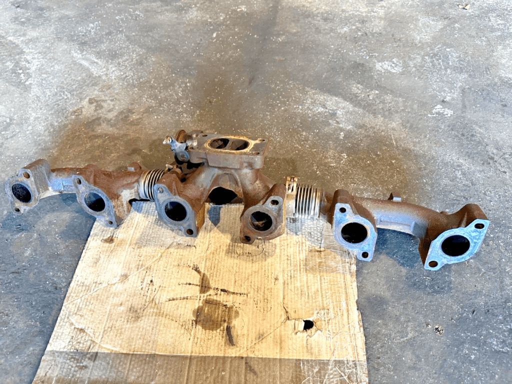 Detroit DD15 Diesel Engine Exhaust Manifold Assembly A4711420801 OEM ...