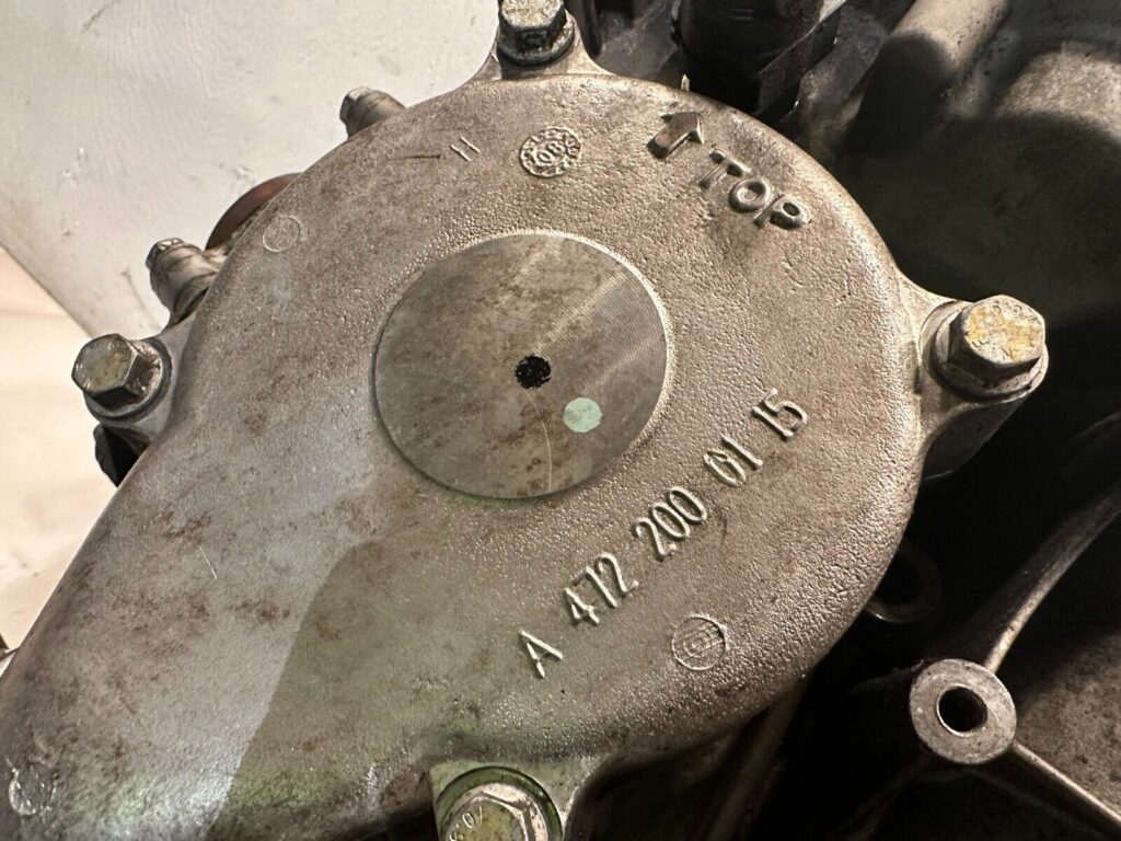 Detroit Diesel DD15 Engine Oil Cooler Filter Housing Assembly ...