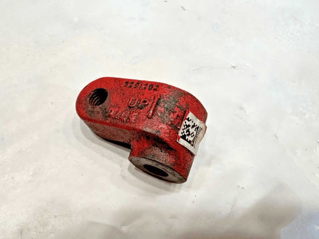 Cummins ISL 8.3 ISC 8.9 Diesel Engine Fuel Pump Support Bracket 5291202 ...