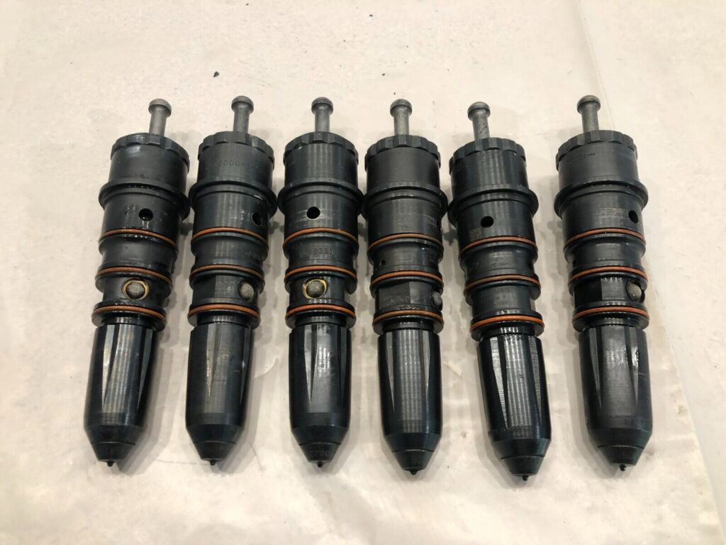 Set of 6 Cummins BIG CAM NT855 Diesel Engine fuel injectors 3047973PX ...