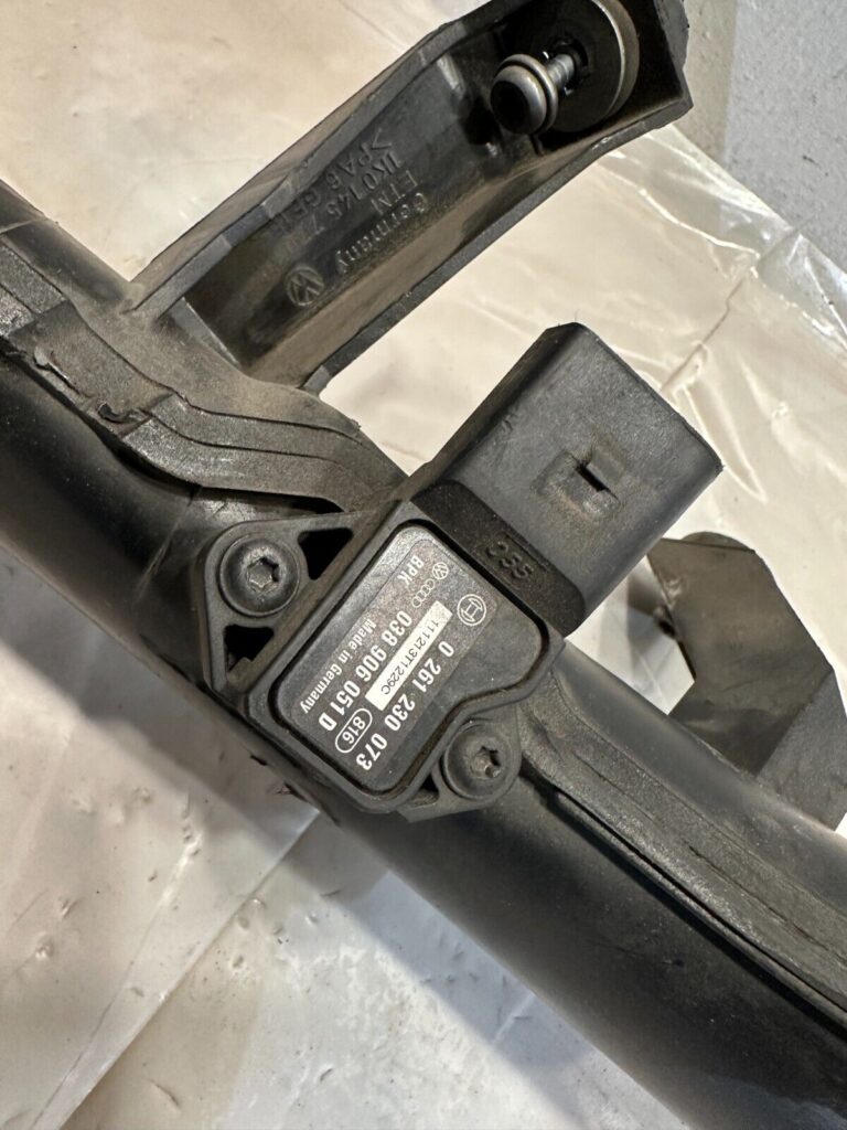 2012 VW Tiguan Audi A3 2.0 Turbocharger Intercooler Air Pipe w/ Sensor ...