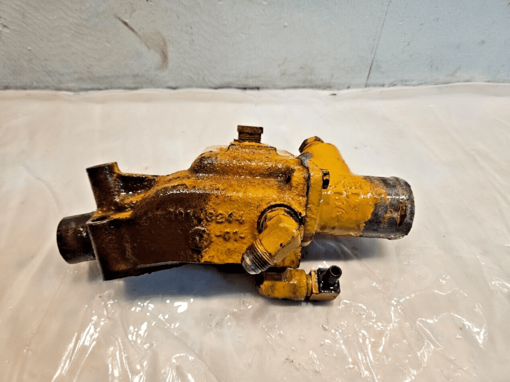 Caterpillar CAT 3126 Diesel Engine Water Inlet Housing Assembly 101 ...