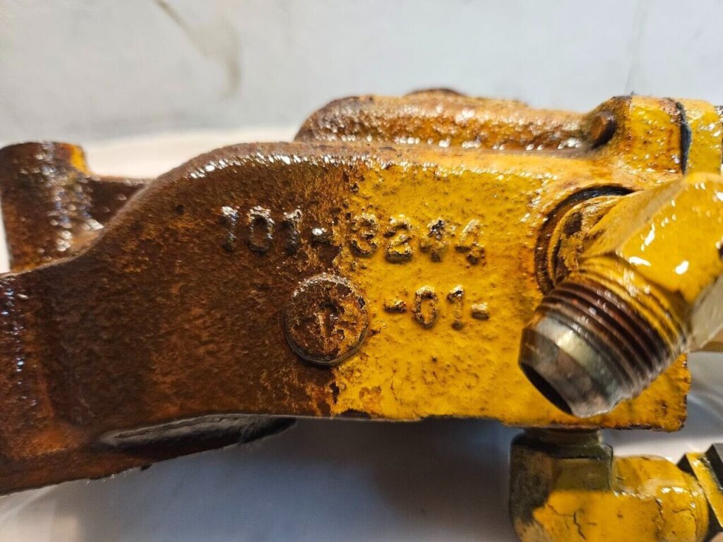 Caterpillar CAT 3126 Diesel Engine Water Inlet Housing Assembly 101 ...