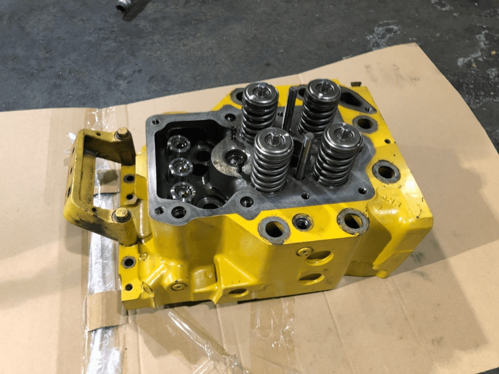 Caterpillar CAT 3508 3512 3516 Diesel Engine Cylinder # 2 Head Group ...
