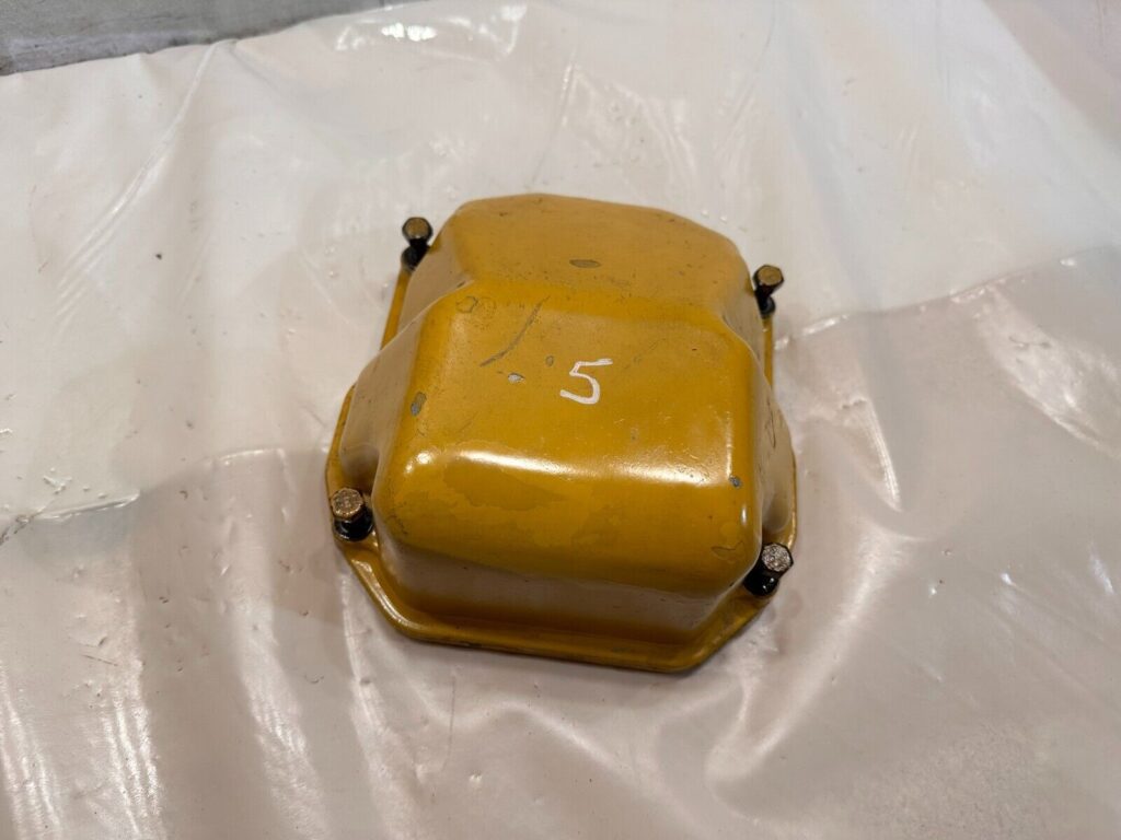Caterpillar CAT 3508 3512 3516 Diesel Engine Cylinder #5 Valve Cover ...