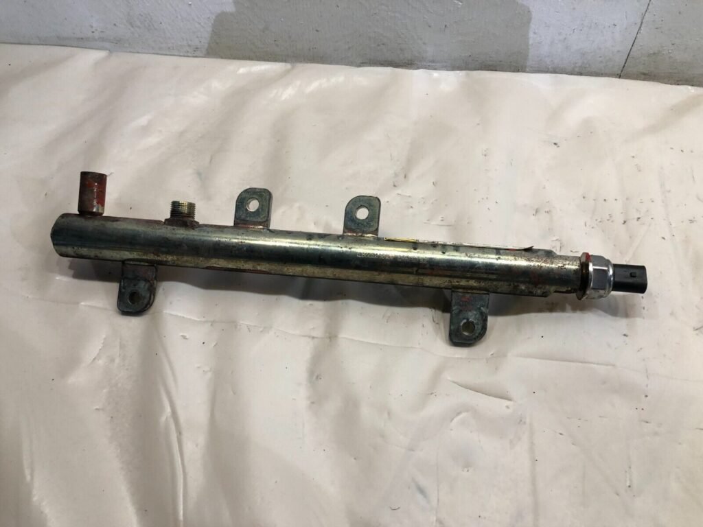 Cummins ISB 6.7 DIESEL ENGINE HIGH PRESSURE FUEL RAIL ACCUMULATOR ...
