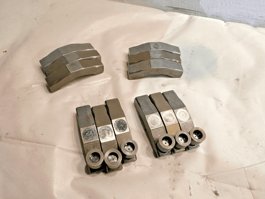 SET OF 12 Cummins ISX/QSX 15 XPI Crosshead Valves 4059342; 4059329 OEM ...