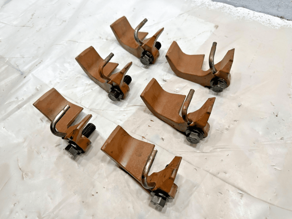 Set of 6 Cummins ISX 15 Diesel Engine Piston Cooling Nozzle 3687058 OEM ...