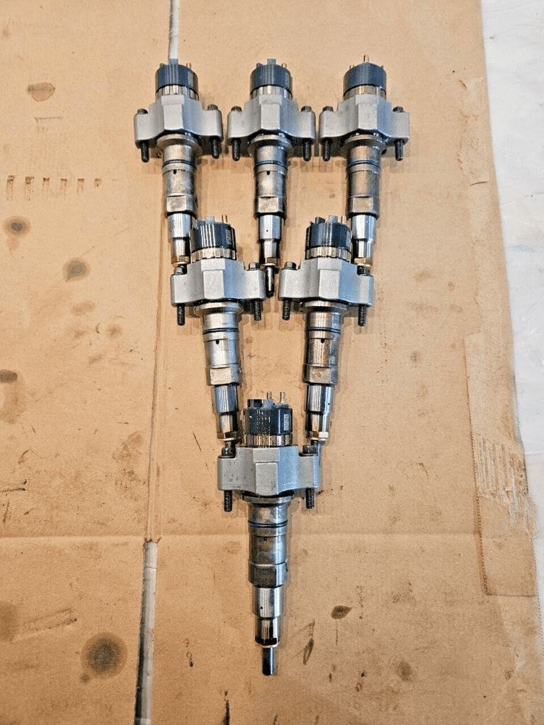 Set of 6 Genuine Cummins ISL 8.3 DIESEL ENGINE INJECTORS 2872331 OEM ...