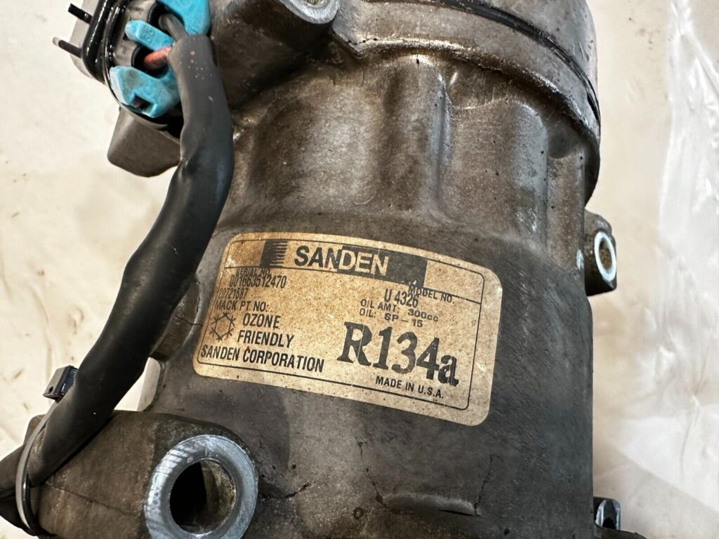 Volvo D13 Mack Diesel Engine A/C compressor Sanden model 4326 OEM ...